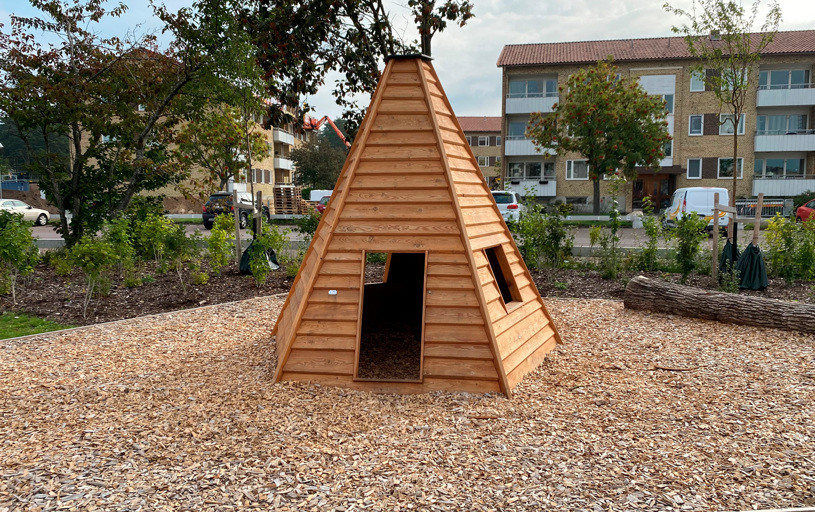 Lekhus i trä till offentlig utemiljö | Tress Utemiljö